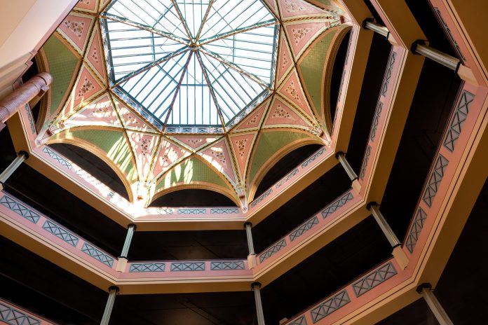 The Lofts at Shillito Place's Atrium Is a Window to the Past ...